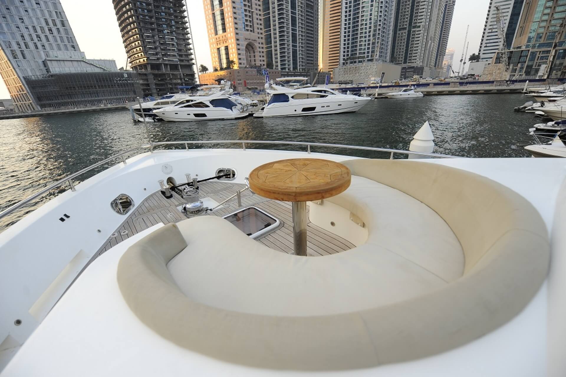 Yacht INFINITY 7, Gulf Craft | CHARTERWORLD Luxury Superyacht Charters